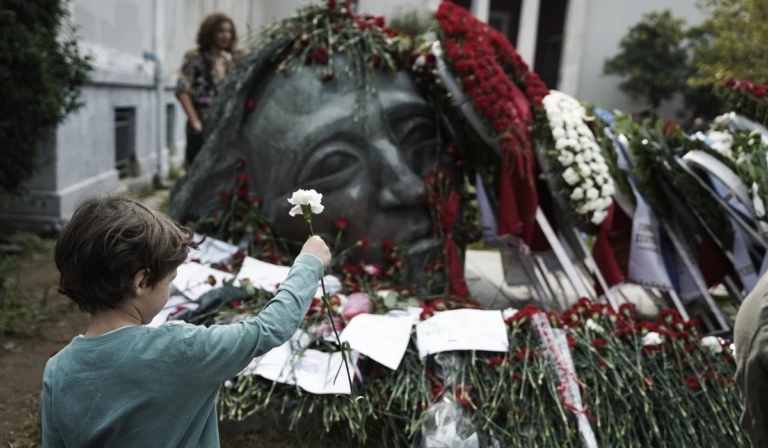 Void Network – Theory. Utopia. Empathy. Ephemeral arts – EST. 1990 – ATHENS LONDON NEW YORK